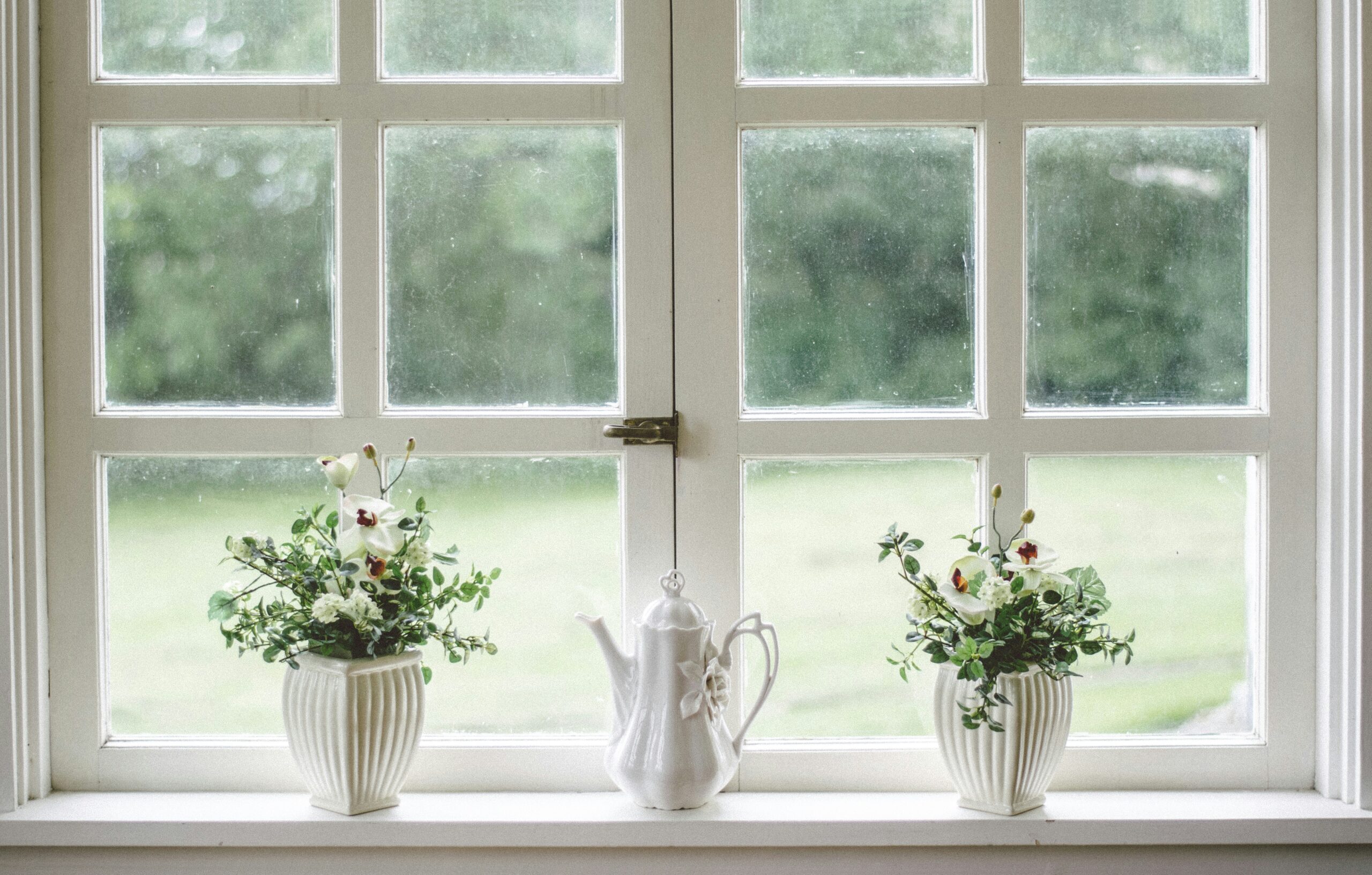 How to Fix a Jammed Window—No Handyman Needed! - The Michelle Hirsch ...
